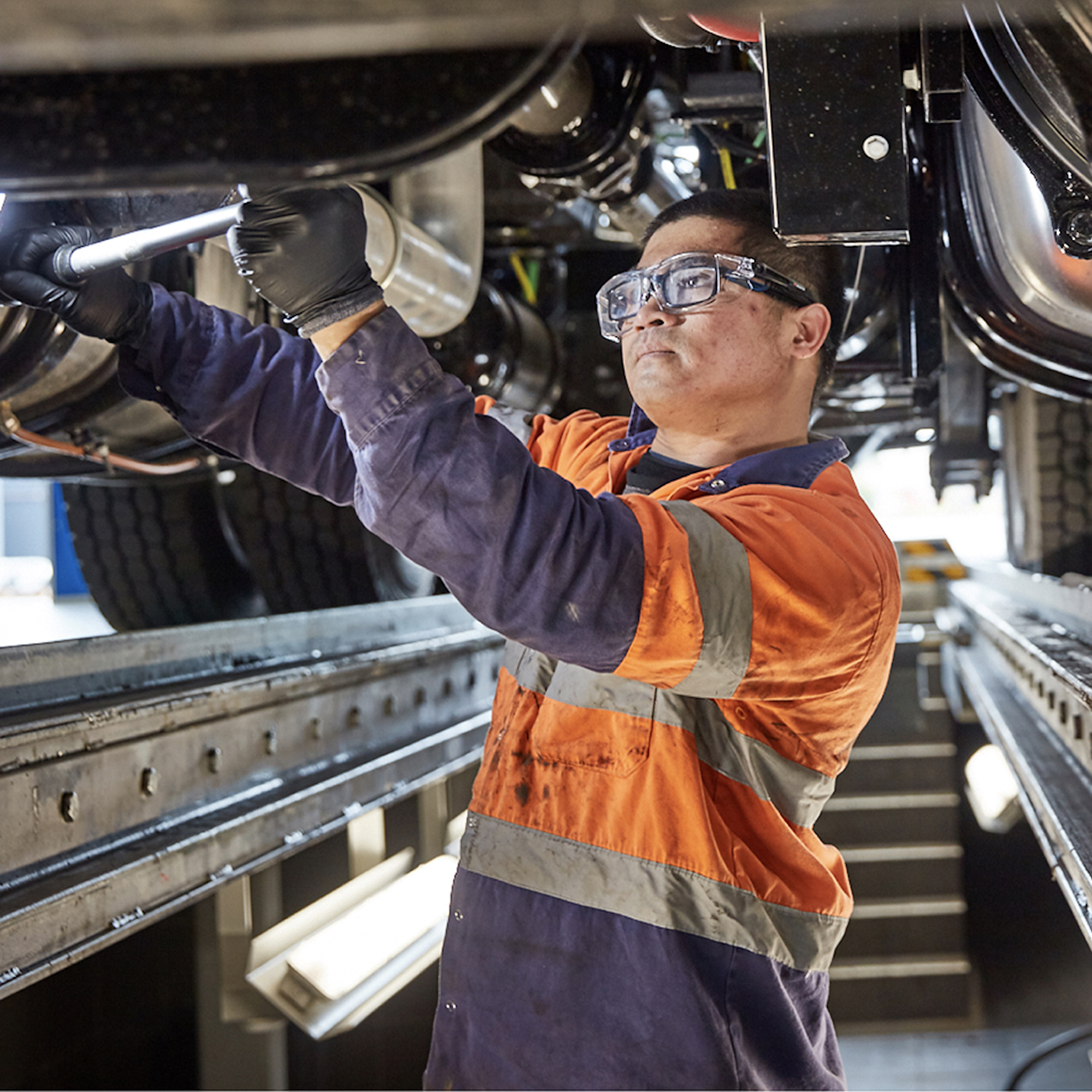 Freightliner - Service - Freightliner Trucks